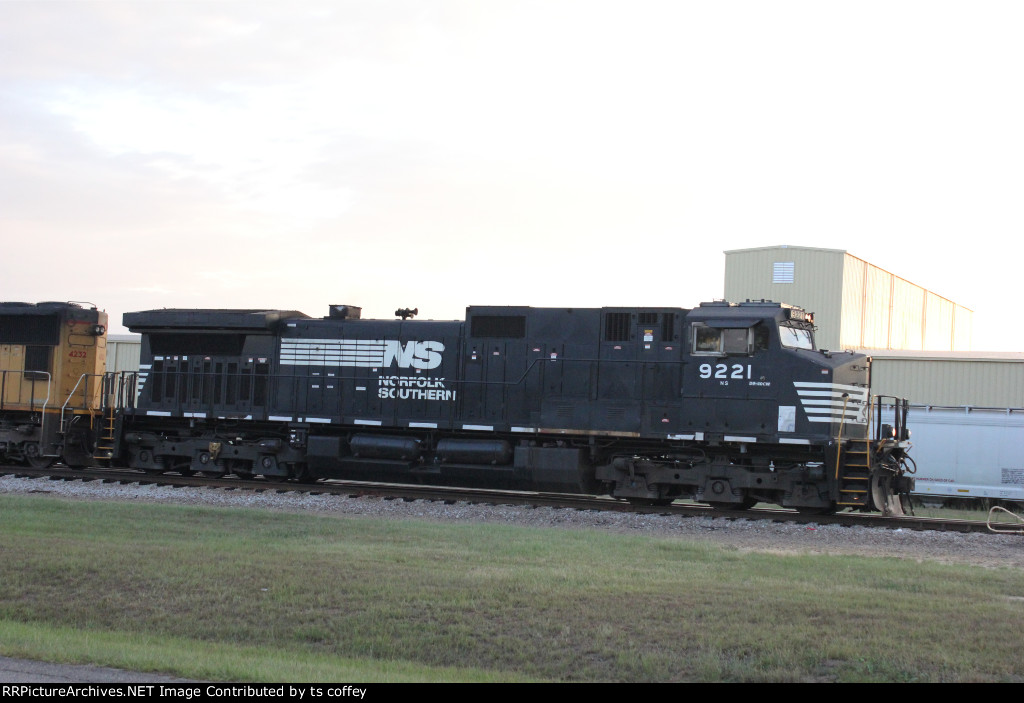 NS 9221